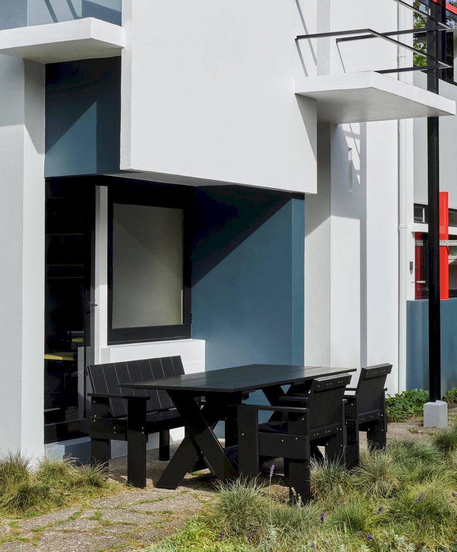 Catalogues with products and inspiration to download from HAY